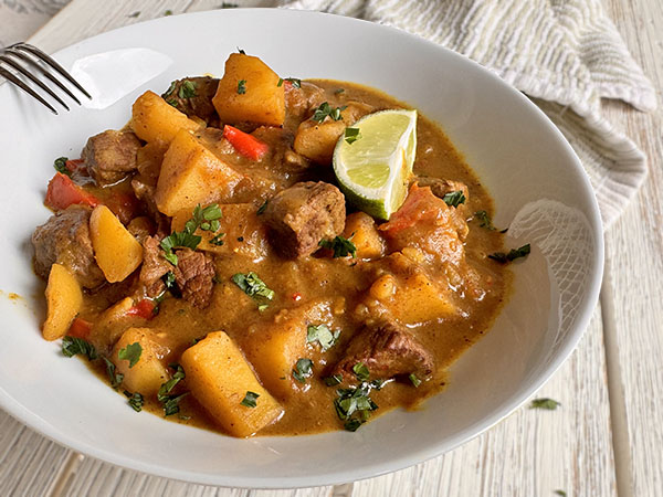 Spicy Beef Curry with Indian and Japanese Fusion | Mydeliciousmeals.com